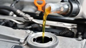 How Long Can You Go Without an Oil Change? And What Are the Signs That ...